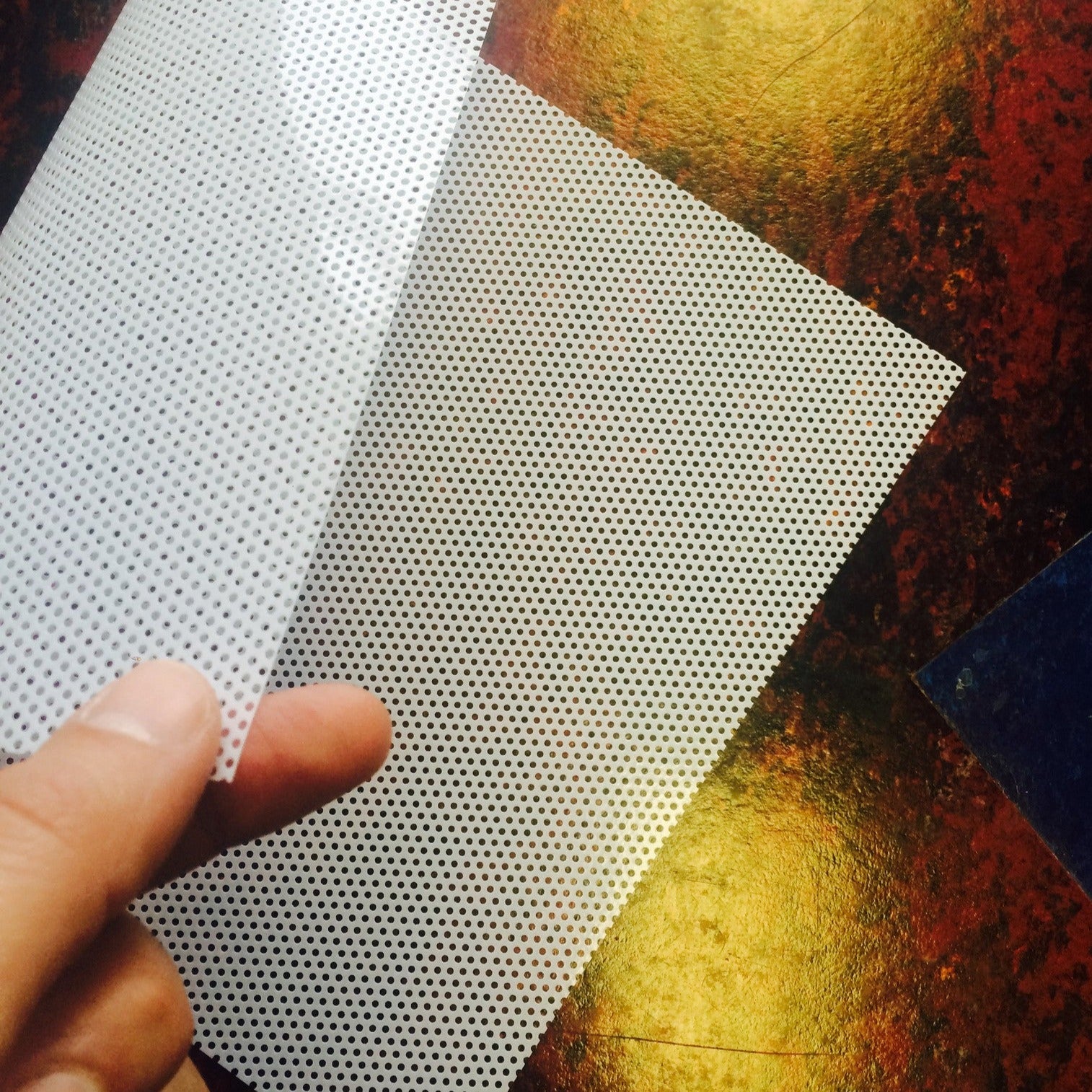 One-Way Privacy: Micro-Perforated Translucent – Contra Vision
