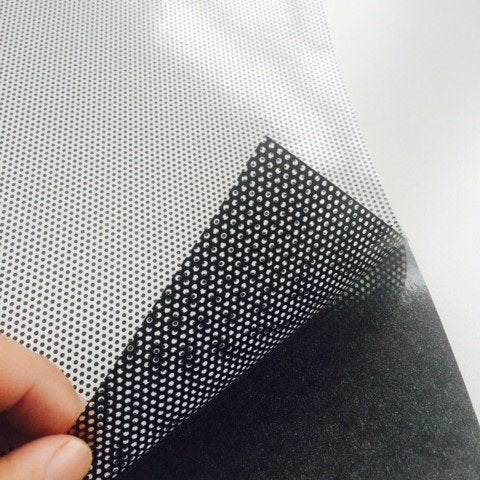 One-Way Privacy: Micro-Perforated White One-Way – Contra Vision